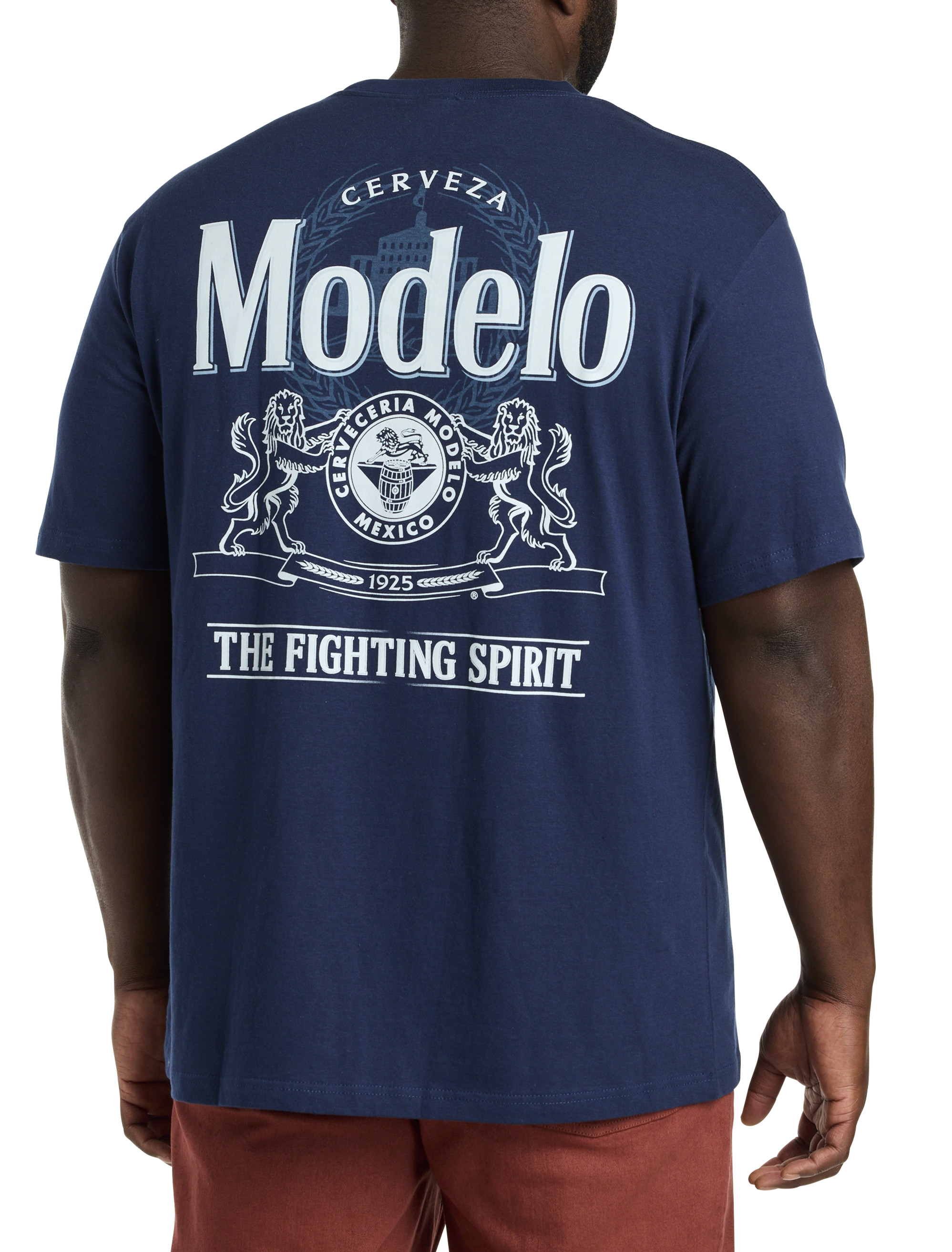 Big + Tall | True Nation Modelo Fighting Spirit Graphic Tee | DXL